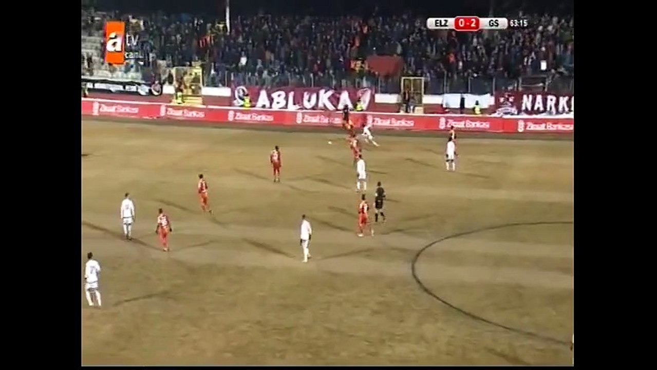 Selçuk İnan formasını Fethi Sekin'in oğluna verdi - Dailymotion Video