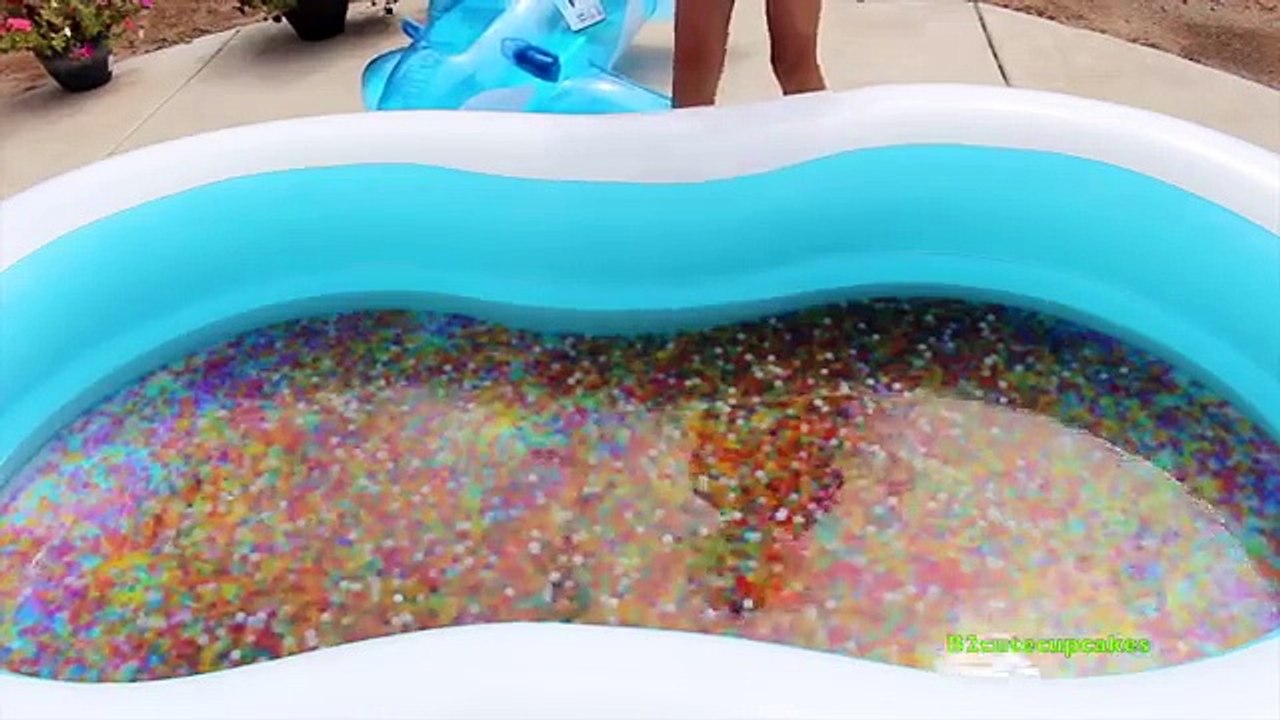 Orbeez Pool and Dolphin Summer Water Fun Play!! B2cutecupcakes - video ...
