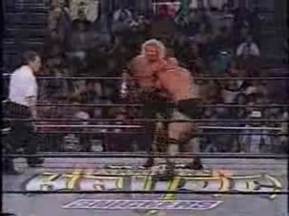 Halloween Havoc'98: Goldberg (c) vs DDP - WCW Championship - video ...