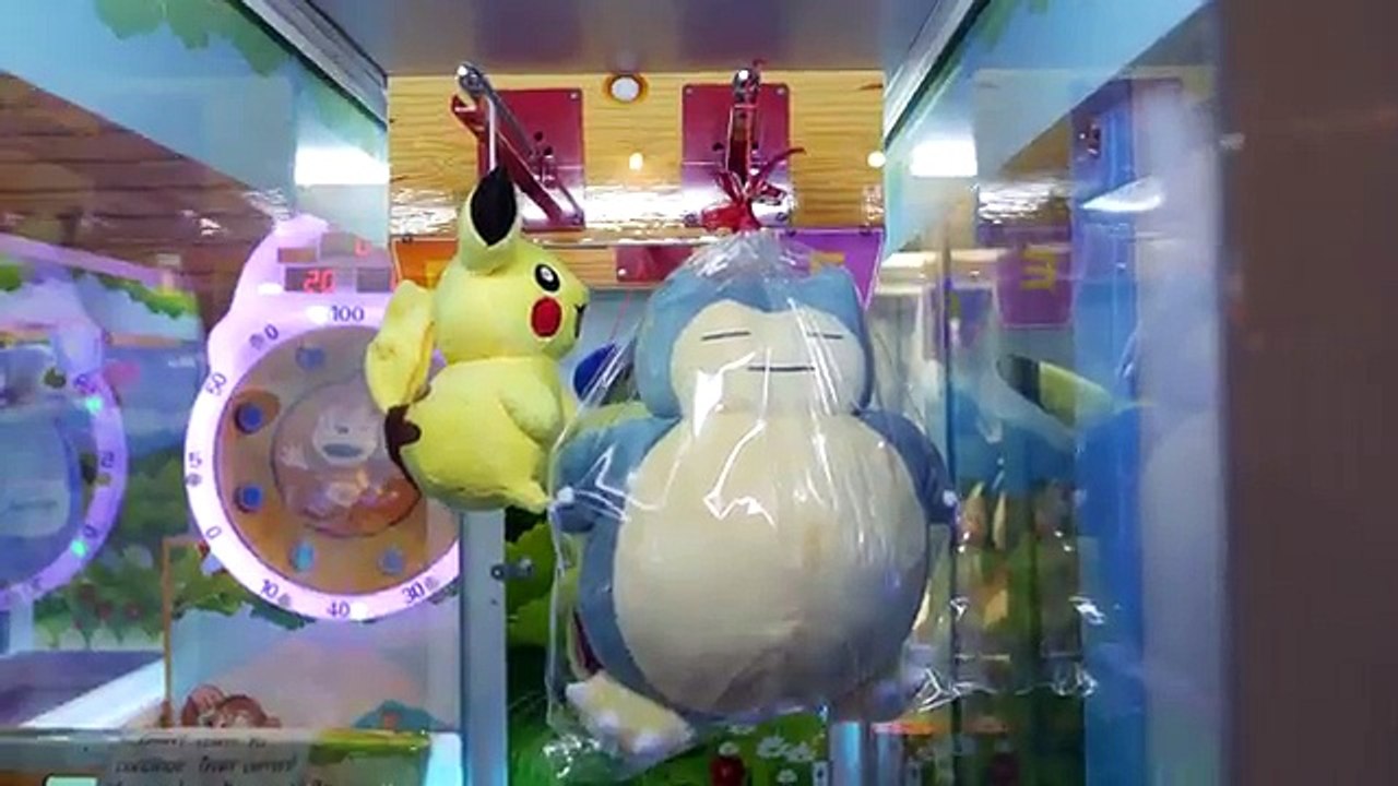 Pokemon claw machine wins and more at NeoFuns arcade! - video Dailymotion