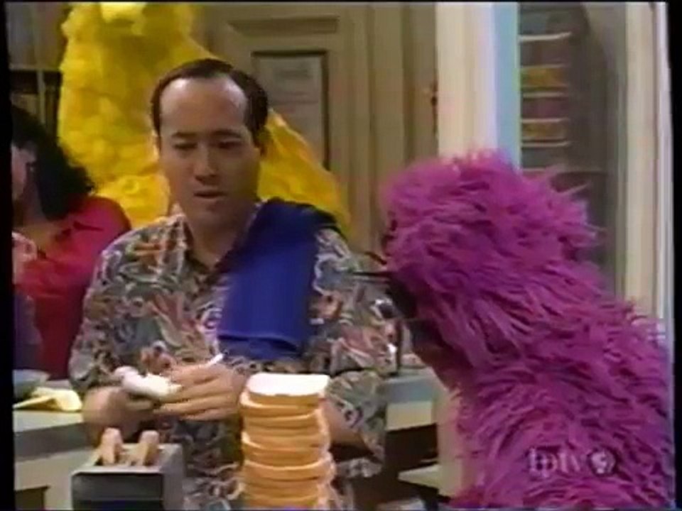 Sesame Street (#3825): Big Bird Wants His Birdseed Bread Toasted - 動画 ...