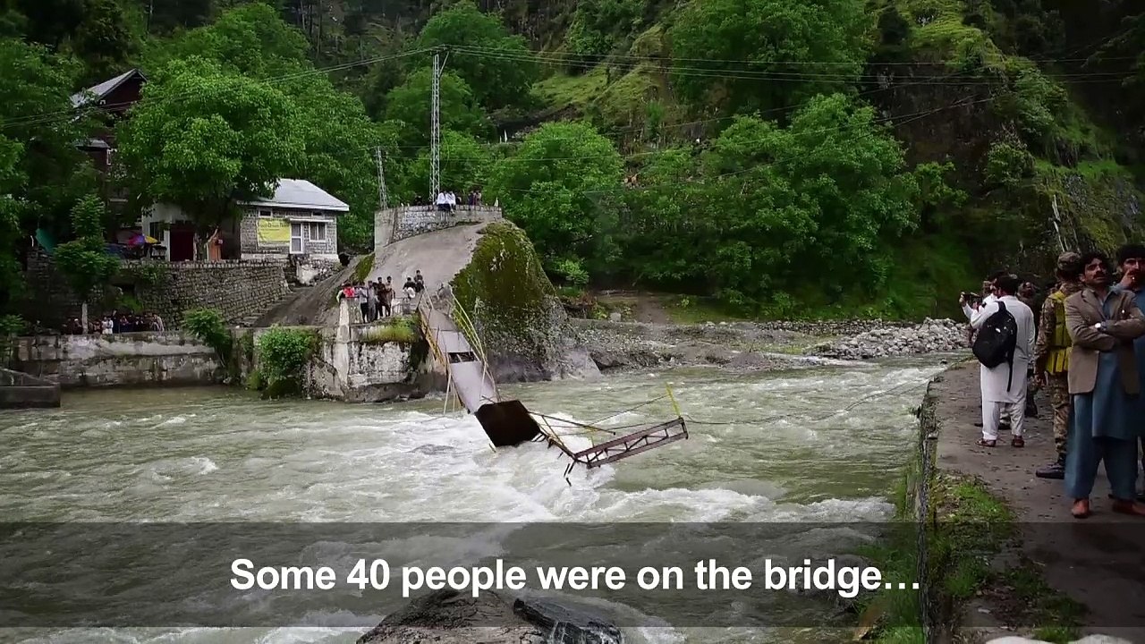 Five students dead after Pakistan bridge collapses - Vidéo Dailymotion