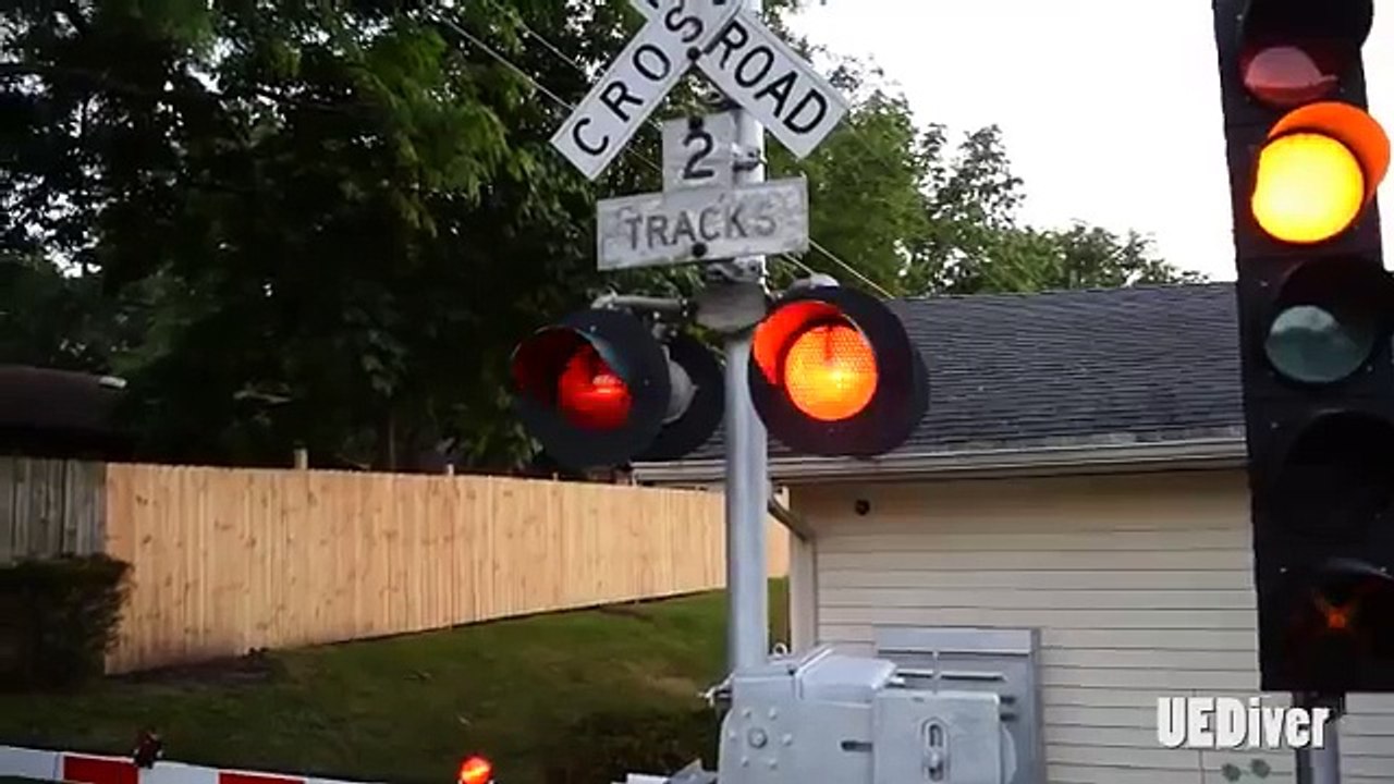 (Over 400,000 Views!!) Backyard Railroad Crossing Signal and Gate Test ...