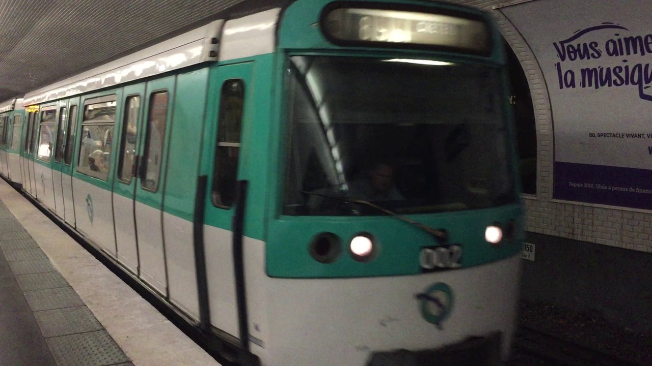MF 77 - Métro 8 - Commerce - Vidéo Dailymotion
