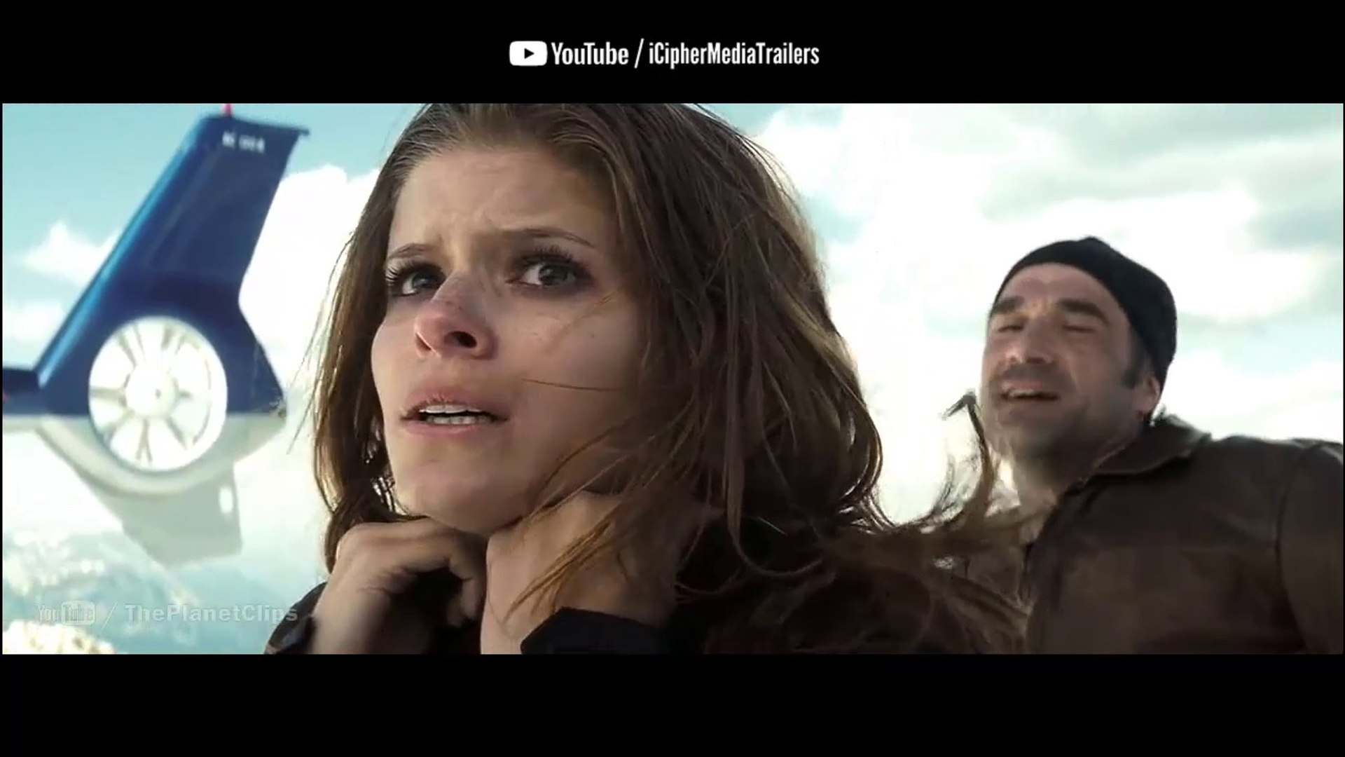 Kate Mara And Mark Wahlberg