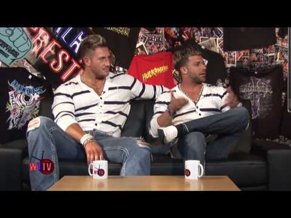TNA's Robbie E and Robbie T shoot on comic book fans! - video Dailymotion