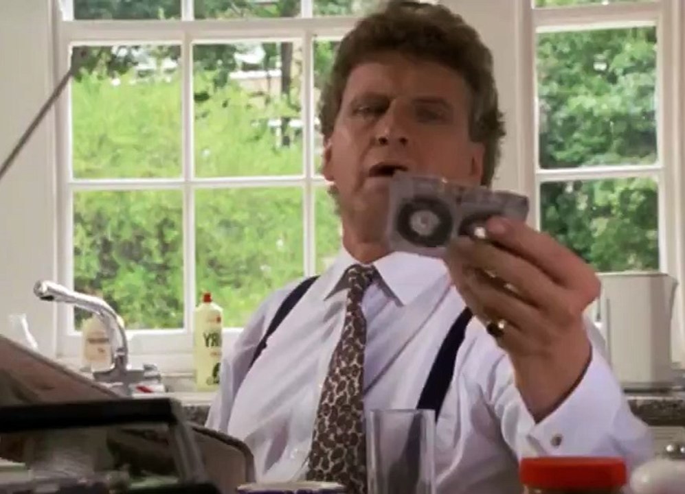 House of Cards (1990) S01 - Ep04 House of Cards - 4 - Part 01 HD Watch ...