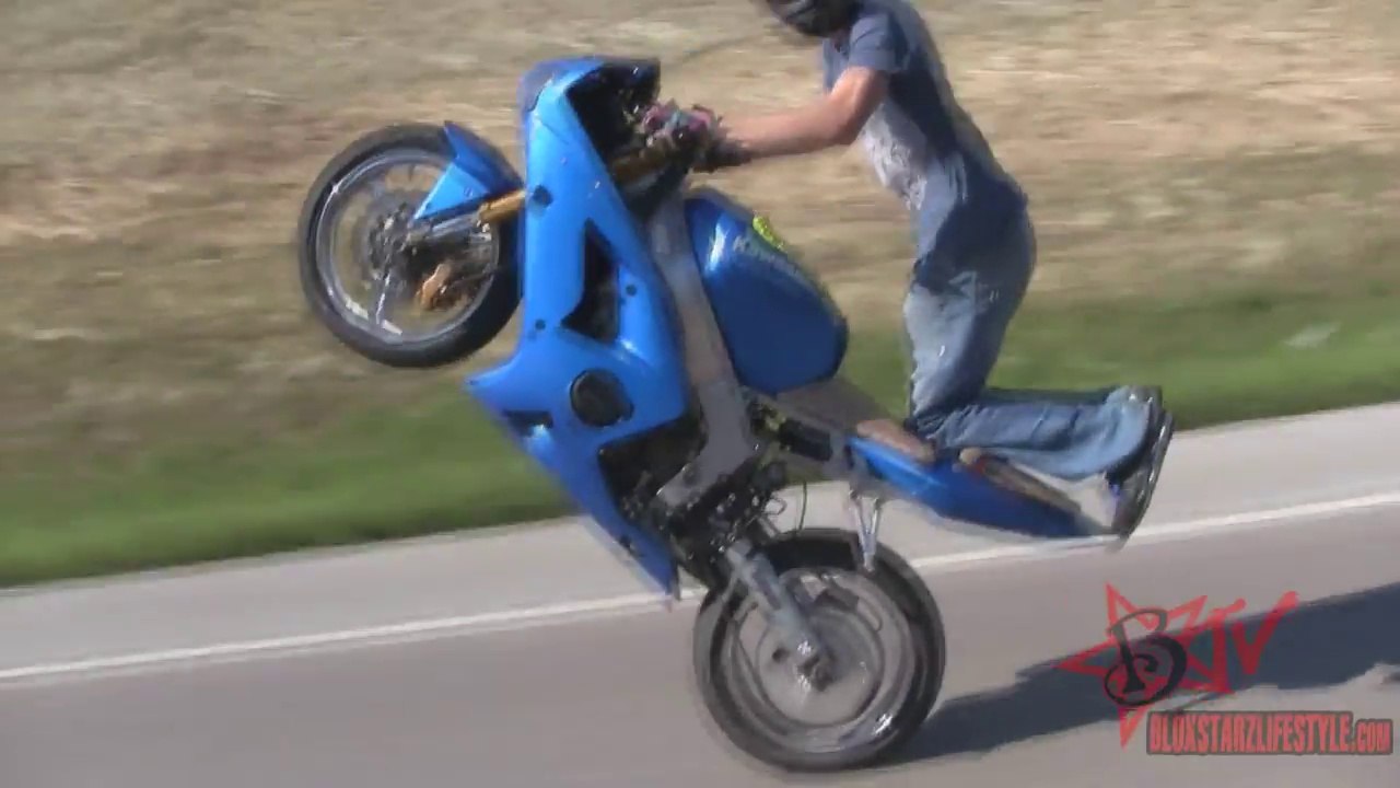 LONGEST Motorcycle WHEELIE On Highway Street Bike STUNTS Long Motorbike ...