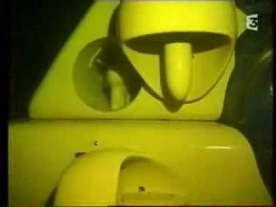 Comex submarine diving on wreck - video Dailymotion