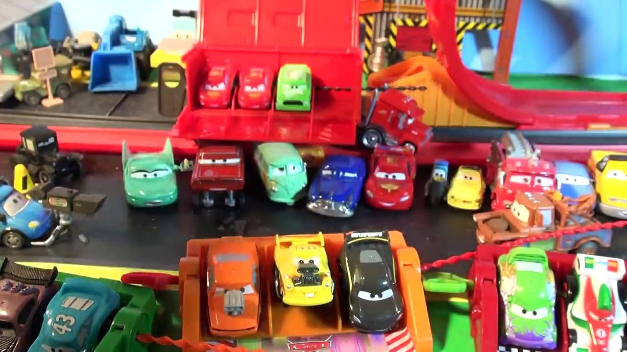 Disney Pixar Cars Unboxing RipLash Racers Doc Hudson and Lightning ...