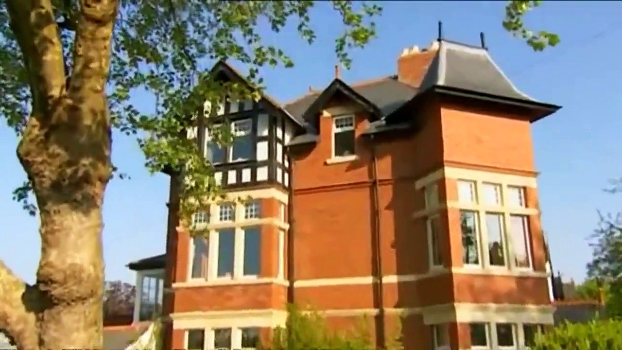 The Sarah Jane Adventures - 1x01 - Revenge of the Slitheen part1 ...