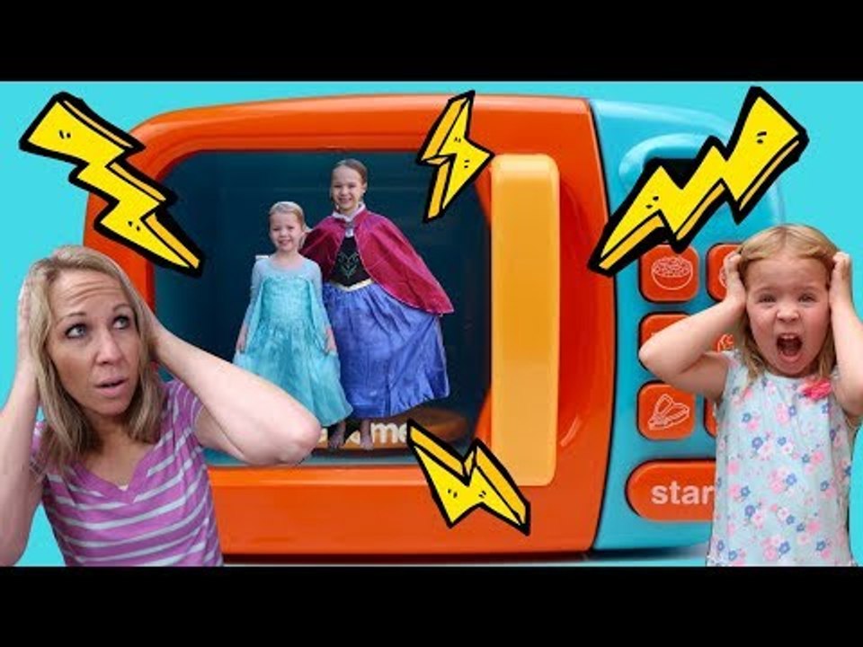 LIFE SIZE Magic Microwave ~ Playing with Princesses w/ Addy and Maya ...