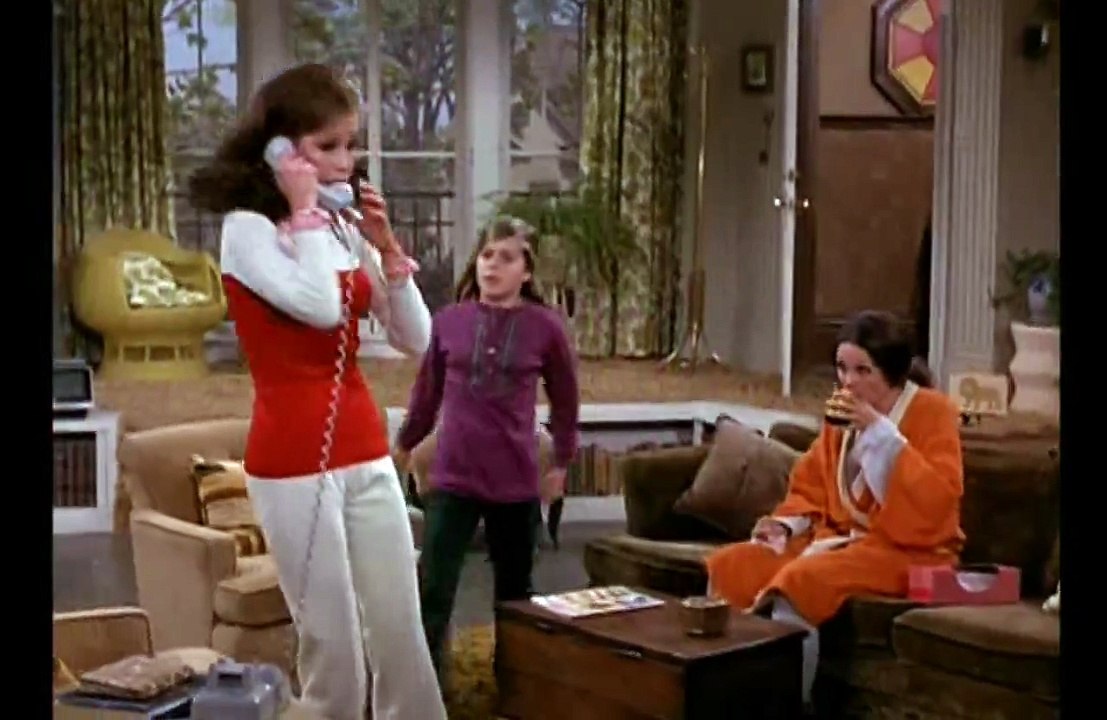 The Mary Tyler Moore Show S02E21 Where Theres Smoke Theres Rhoda ...