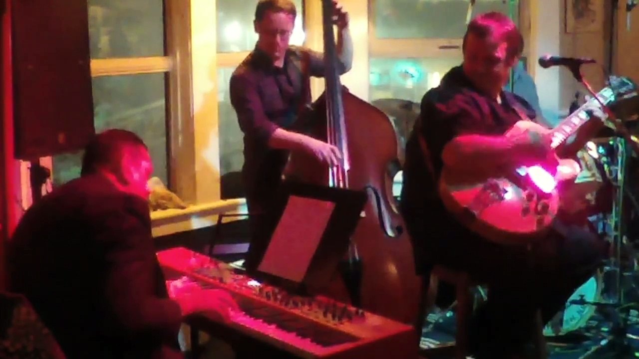 Mike Rud Quartet ~ I'm Old Fashioned - video Dailymotion