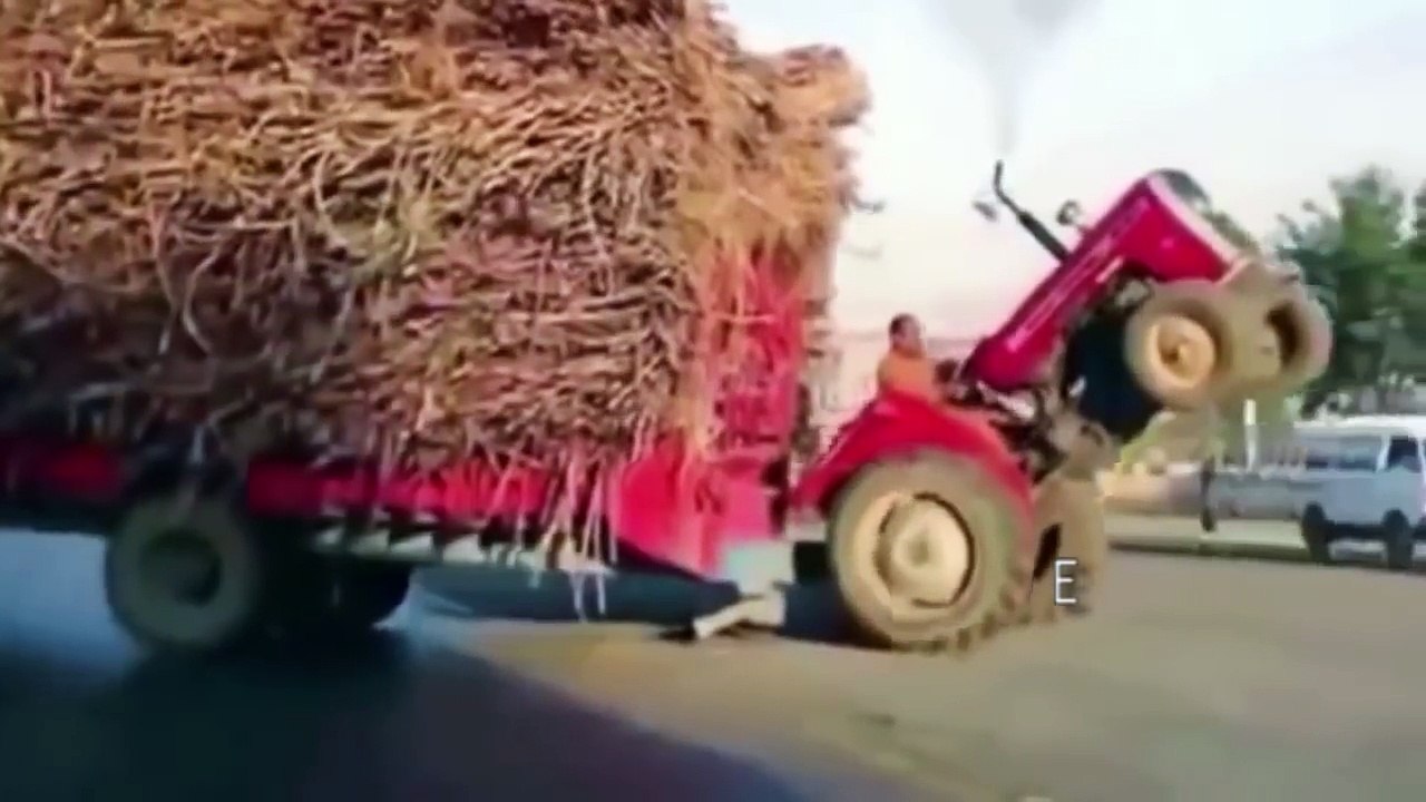 Best CRAZY heavy equipment accidents caught on tape - Excavator FAIL ...