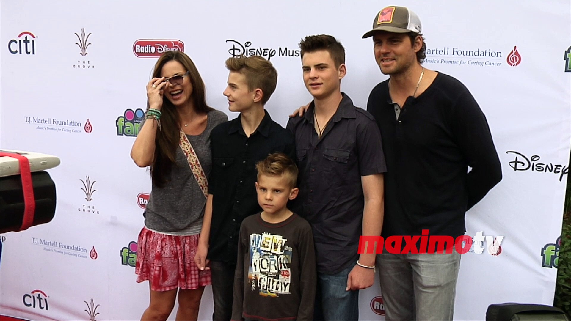 Kristoffer Polaha Family