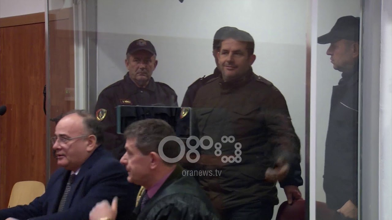 Ora News – Klement Balili me pranga në duar para gjykatës - video ...