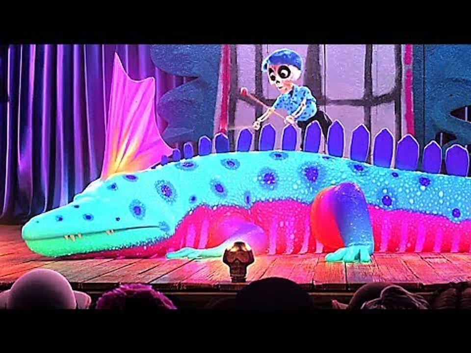 COCO "Monster on Stage" Movie Clip (2017) Animation, Disney - video ...