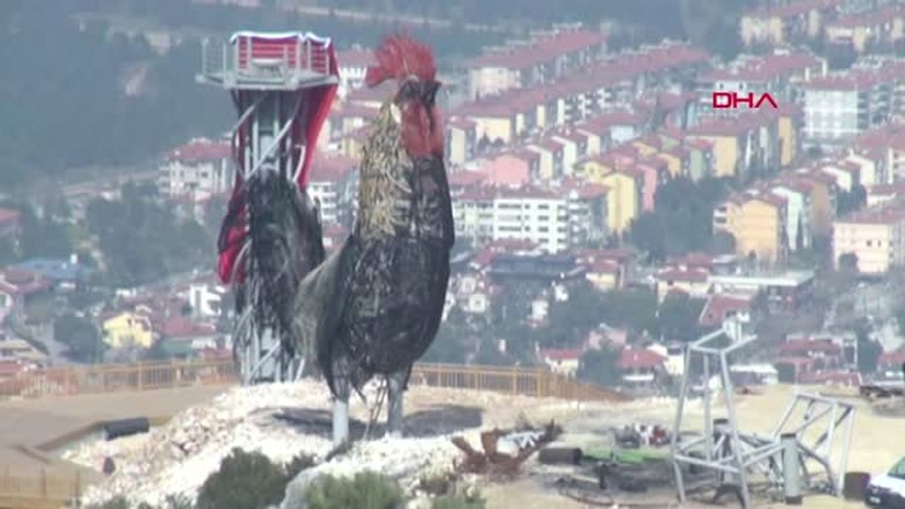Denizli Dünyanın En Büyük Horoz Heykeli, Guinness'e Girecek ...