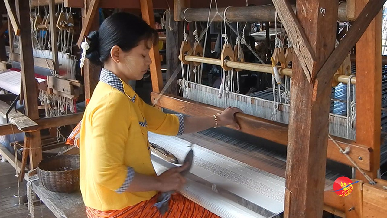 ပိုးထည္ ၾကာခ်ည္ထည္ ယကၠန္းျဖင့္ အင္းေလး ခရီးသြားလုပ္ငန္း ပံ့ပိုးသူ ႐ုပ္သံ Video Dailymotion