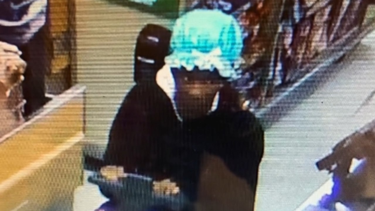 Police Release Footage Of Bonnet Wearing Serial Thief Stealing Over ...