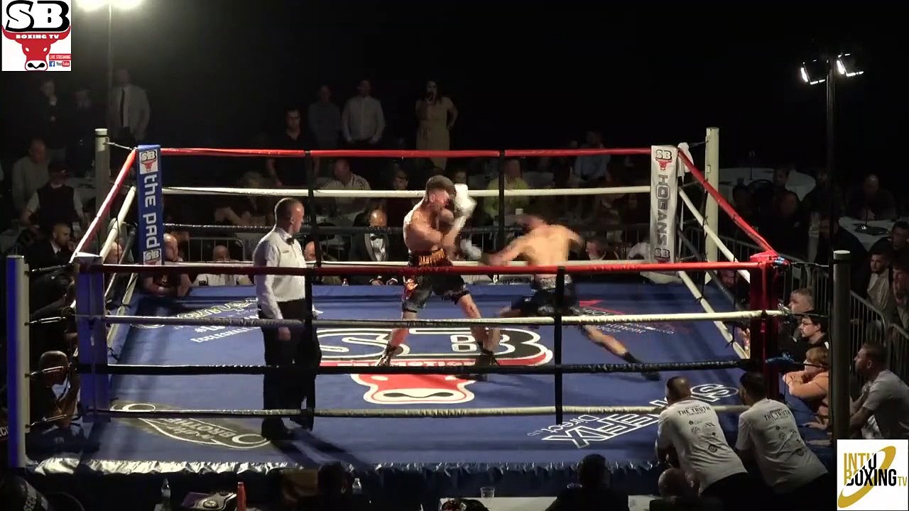 Anthony Tomlinson vs Kyle Fox (11-05-2019) Full Fight 720 x 1280 ...