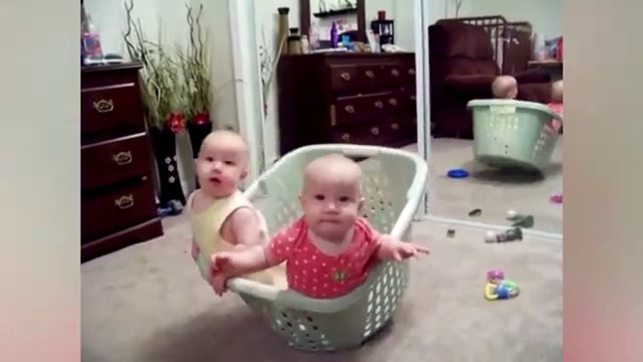 Cutest Baby Family Moments - Fun and Fails Baby Video - video Dailymotion