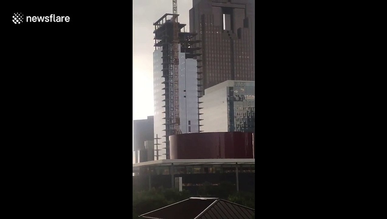 High winds blow out windows of skyscraper under construction in Dallas ...