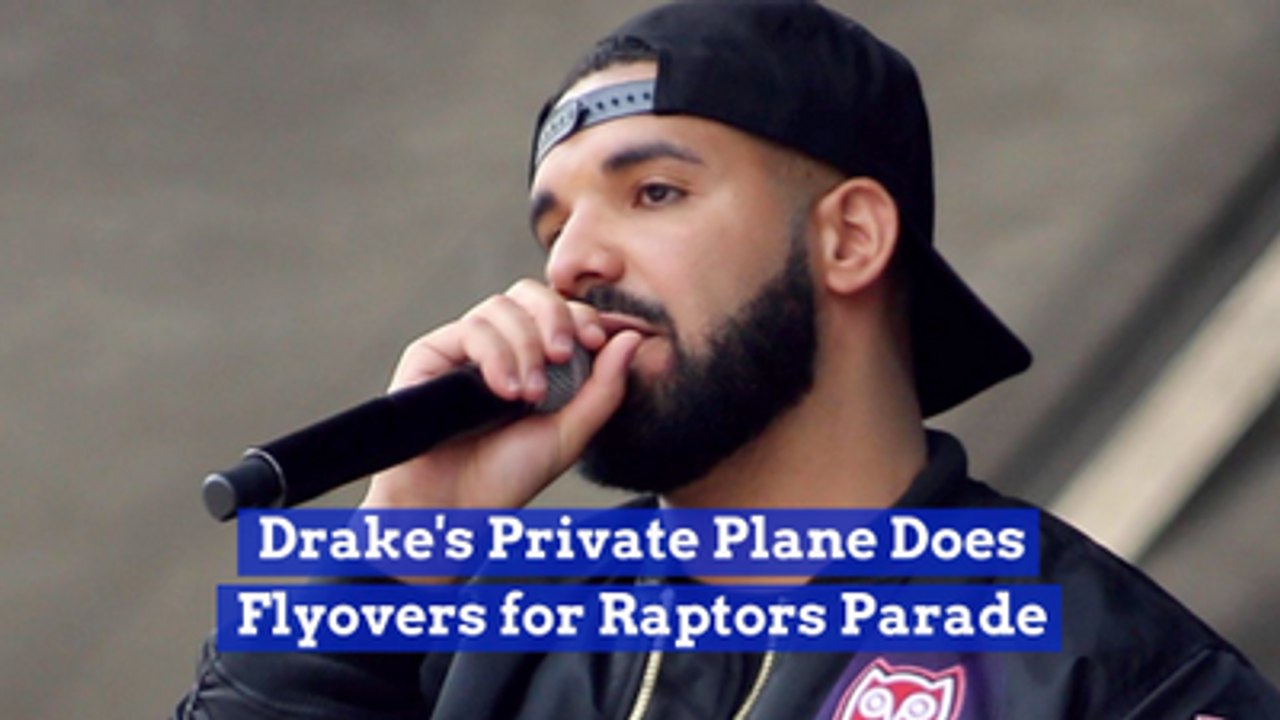 Drake Makes A Bold Statement At Raptors Parade - video Dailymotion