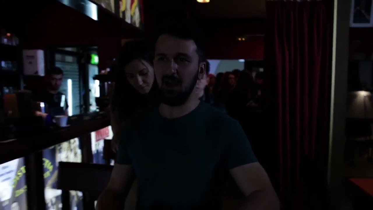 Nou in domeniu (Special) Alex Mocanu Stand-up Comedy - video Dailymotion