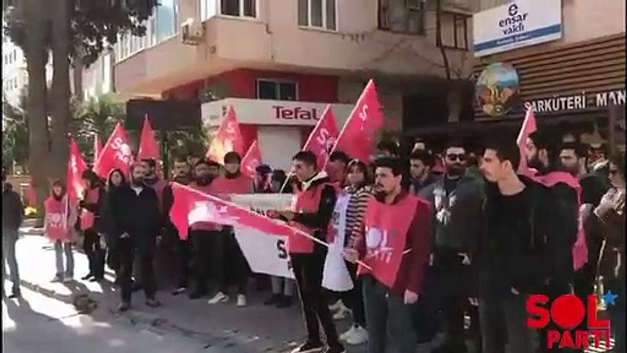 Sol Parti'den Ensar Vakfı'na yumurtalı protesto: Doğalgaz el yakıyor ...