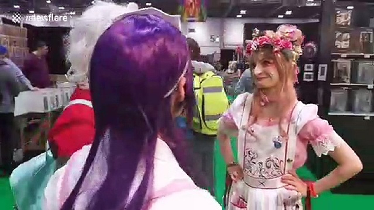 Here are the wackiest cosplay outfits at London's annual Comic Con ...