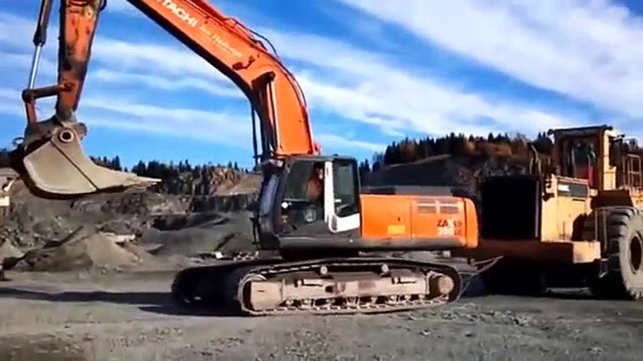 Extreme Dangerous Biggest Bulldozer Operator Skills - Amazing Modern ...