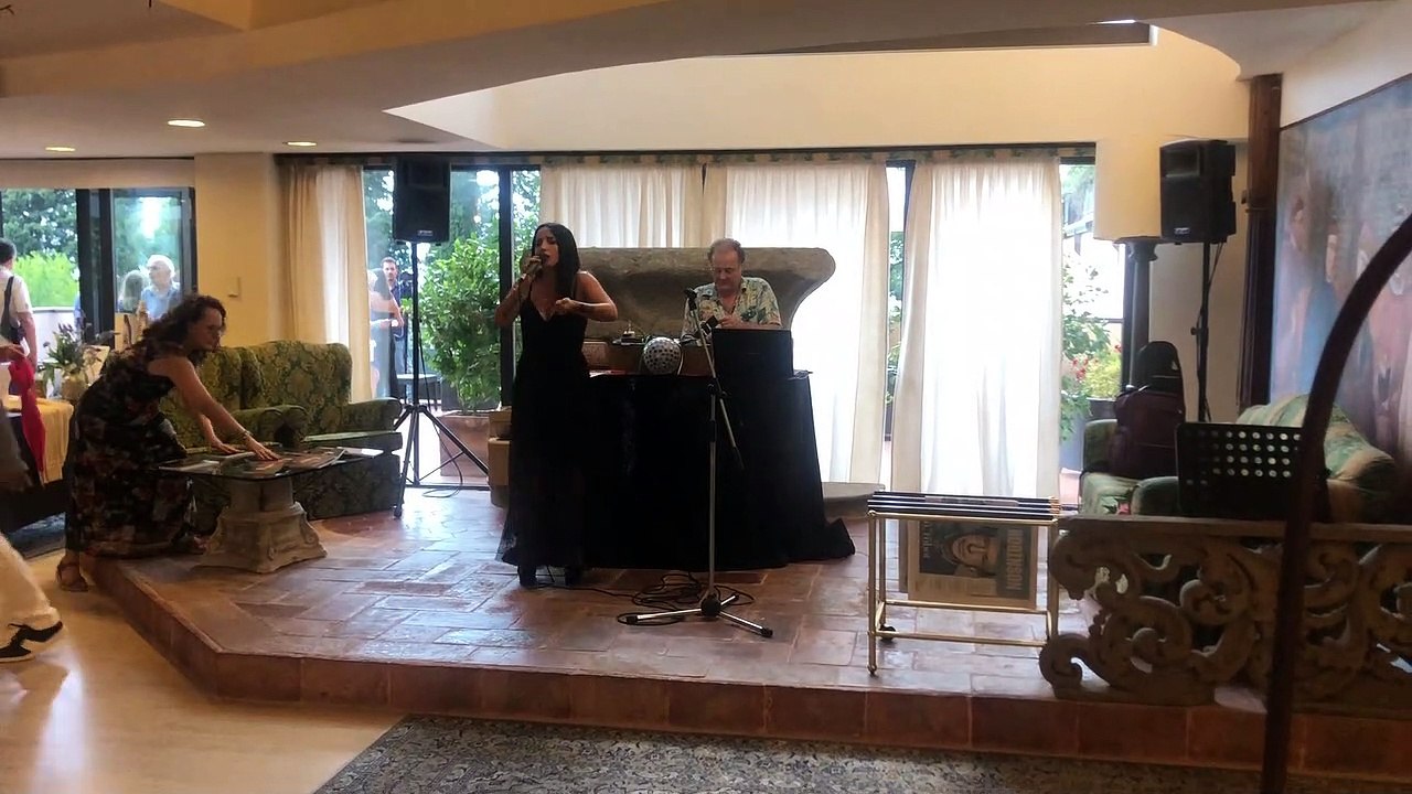 Muriel cantante live show - Video Dailymotion
