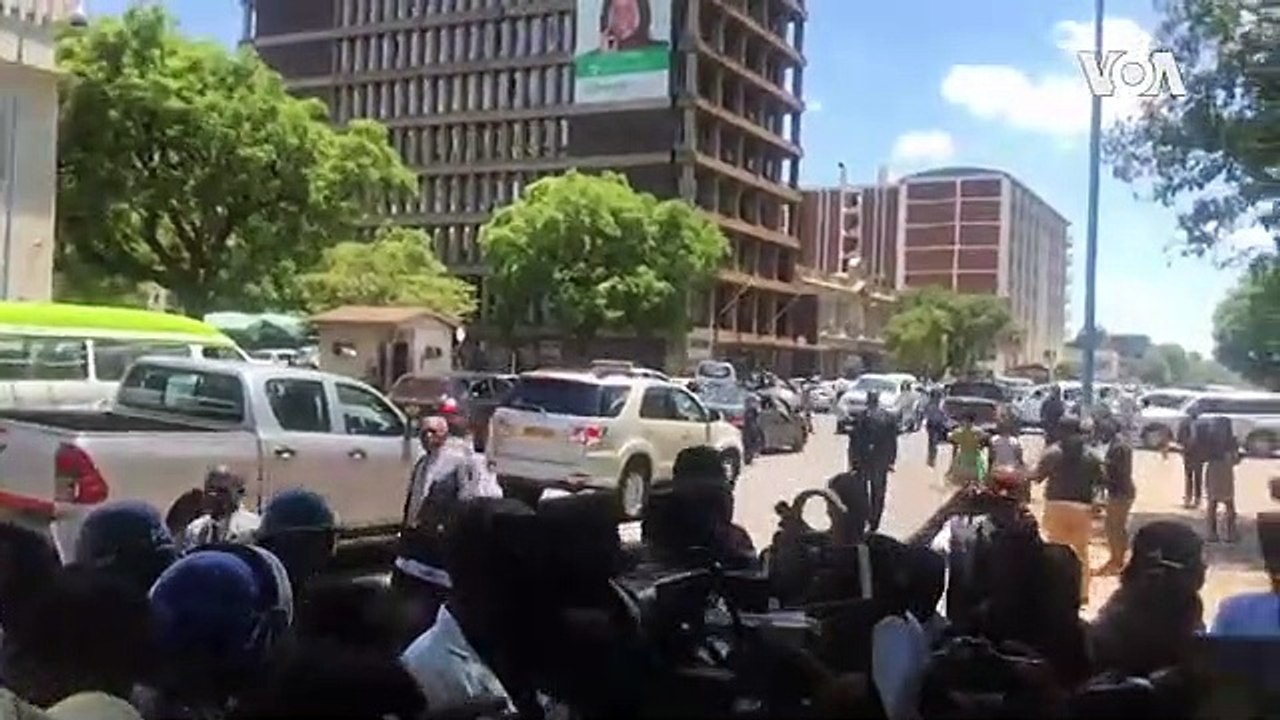Doctors in Zimbabwe Strike a Protest Against Health Crisis - video ...