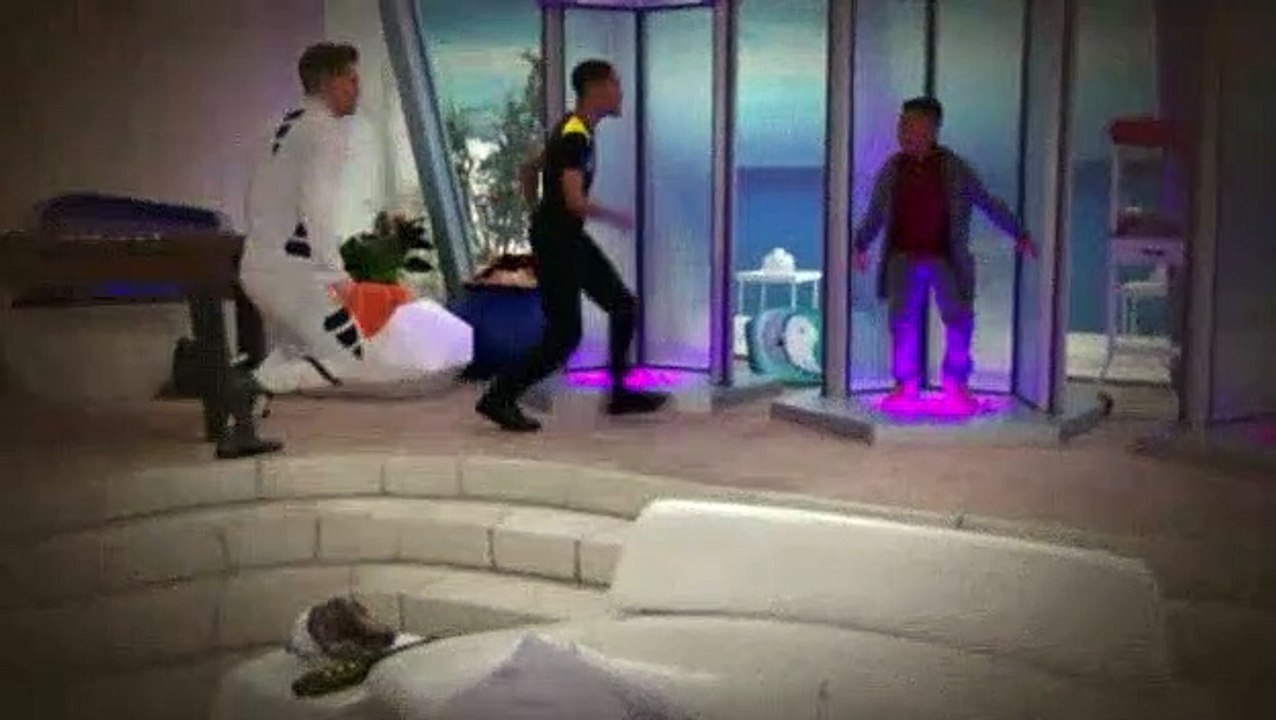 Lab Rats S04E09 Bionic Island Spike vs. Spikette - video Dailymotion