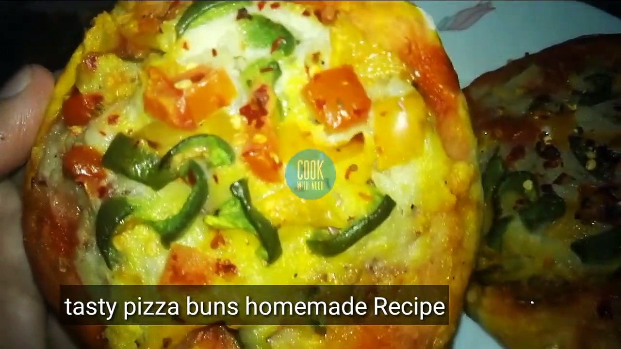 Tasty pizza buns homemade-Tawa Pizza Without Yeast - QChicken Tikka ...