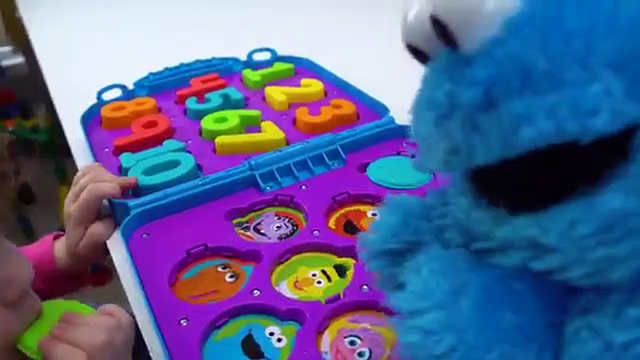 Learn How to Count to 10 with Cookie Monster and Genevieve- - video ...