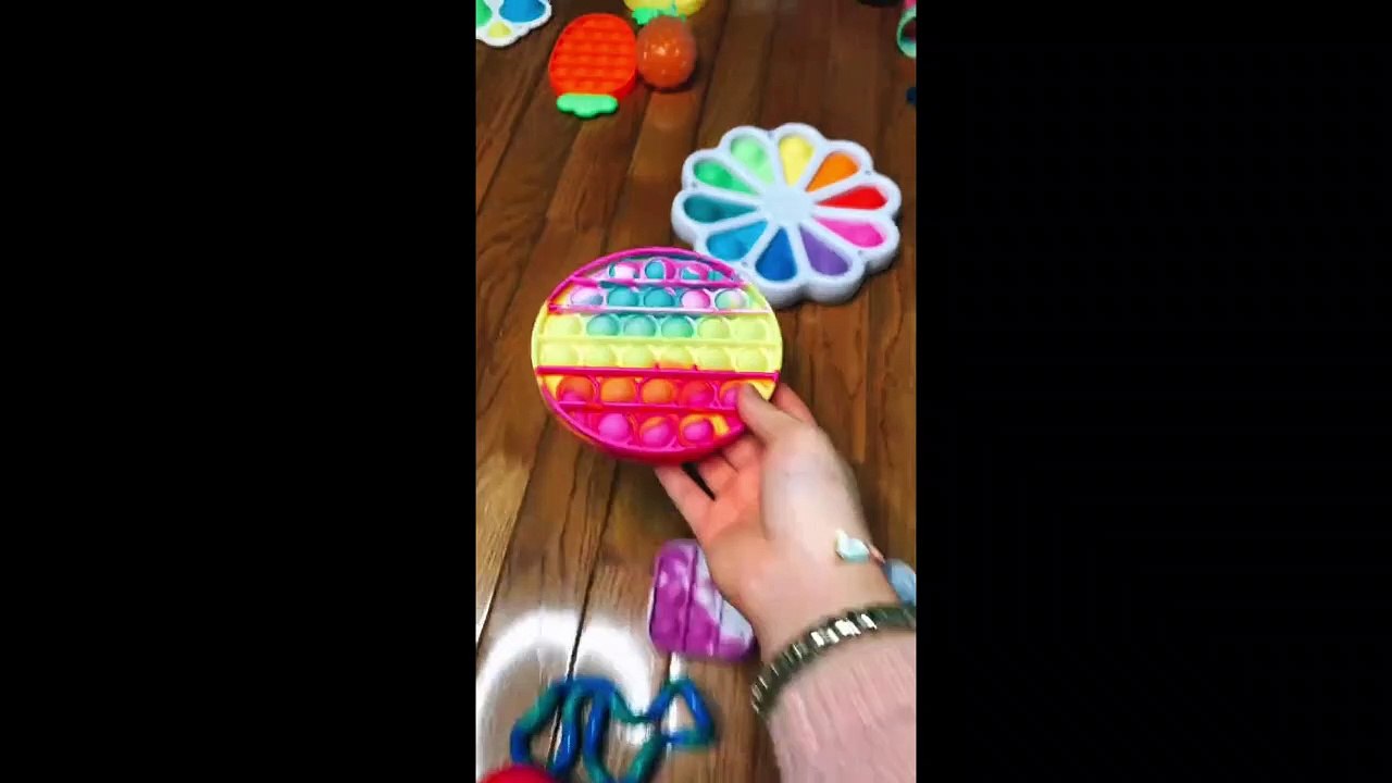 fidget toys ASMR tik tok - video Dailymotion