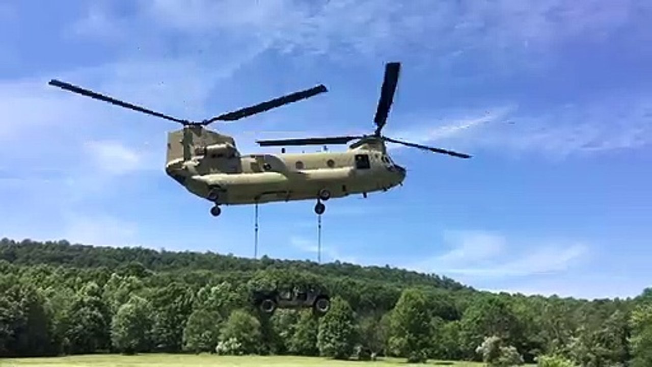 U.S. Soldiers Sling load a Humvee to a CH-47 Chinook Helicopter - video ...