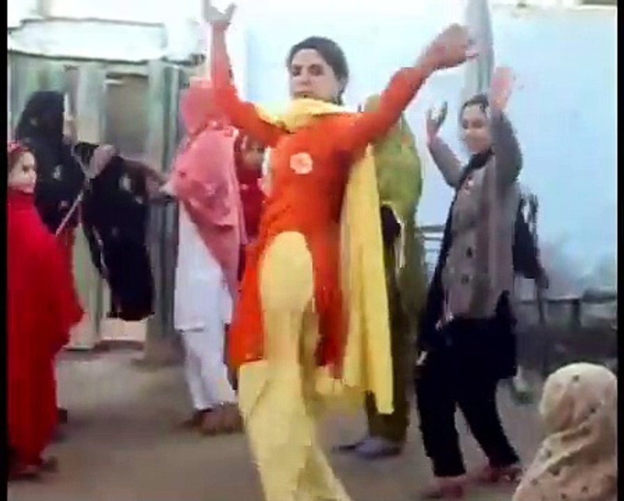 Pushto_Mast_Local_Shadi_Dance || Pashto Dulhan Dance- In Wedding ...