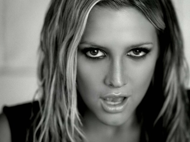 Ashlee Simpson videos - dailymotion