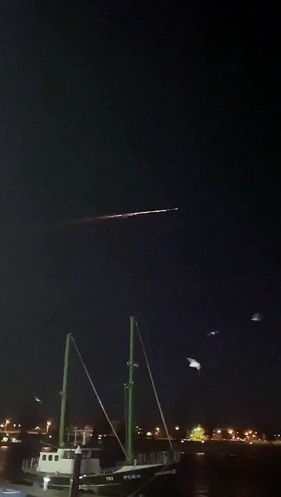 Meteor Cluster in the Night Sky - video Dailymotion
