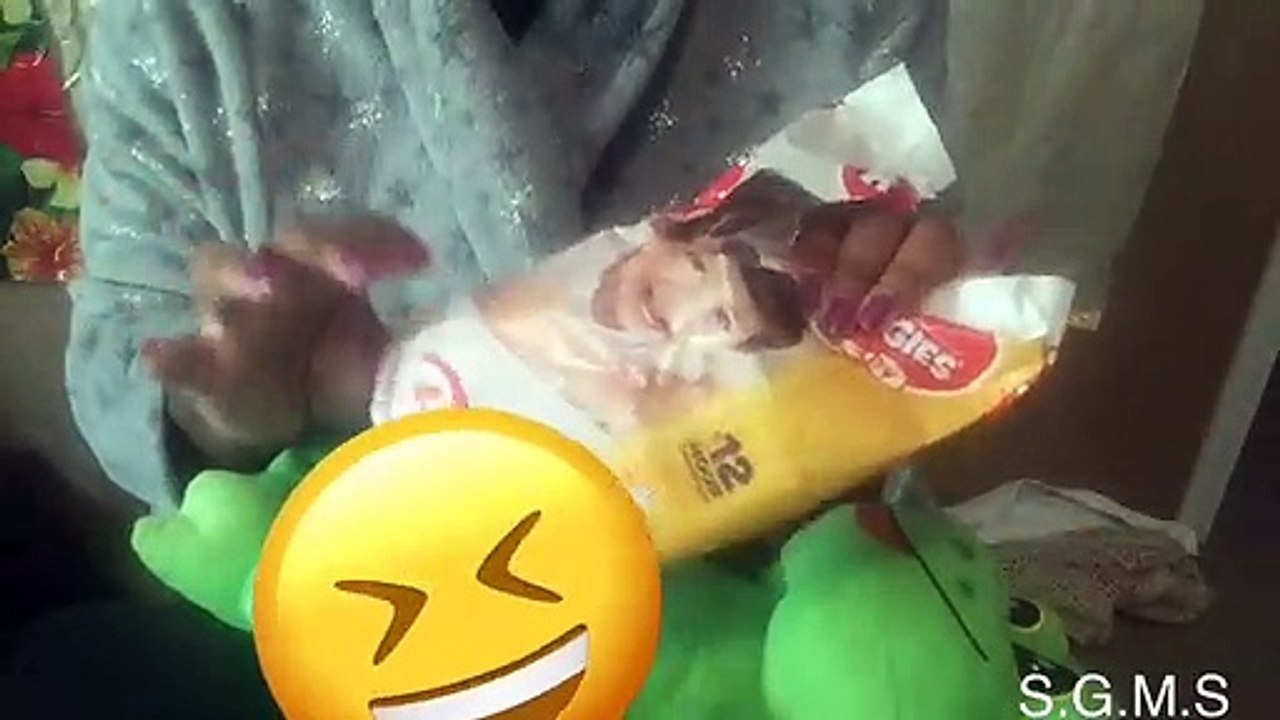 [ASMR] Baby Morning Routine+Changing Baby Diaper +Sounds/Tapping/Role ...