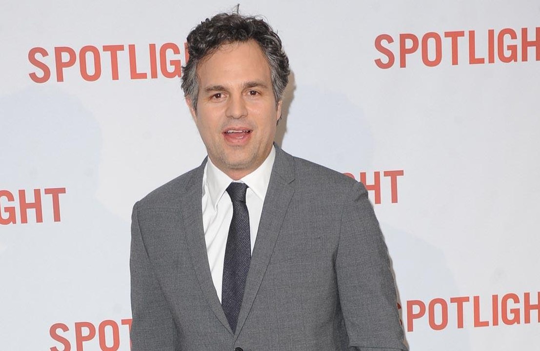 Mark Ruffalo dedicates new role to late brother Scott - video Dailymotion
