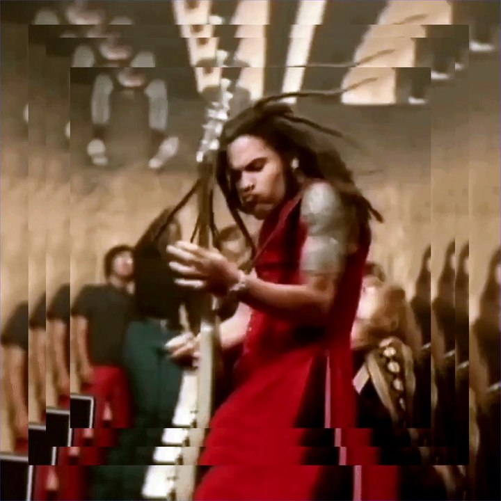 Lenny Kravitz : il pose sans rien.… Et on voit tout ! Même son piercing ...