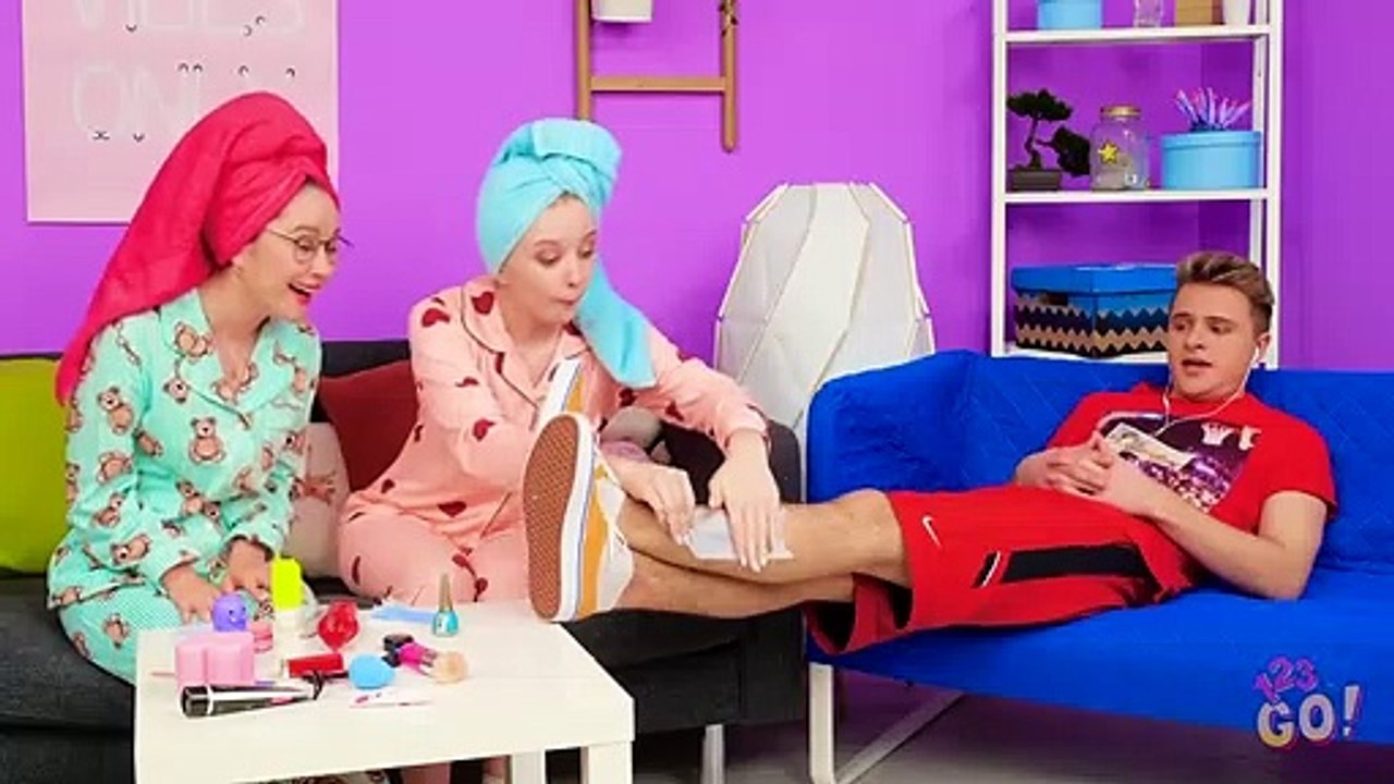 CRAZY APRIL FOOL PRANKS ON FRIENDS -- Cool And Funny DIY Pranks by 123 ...