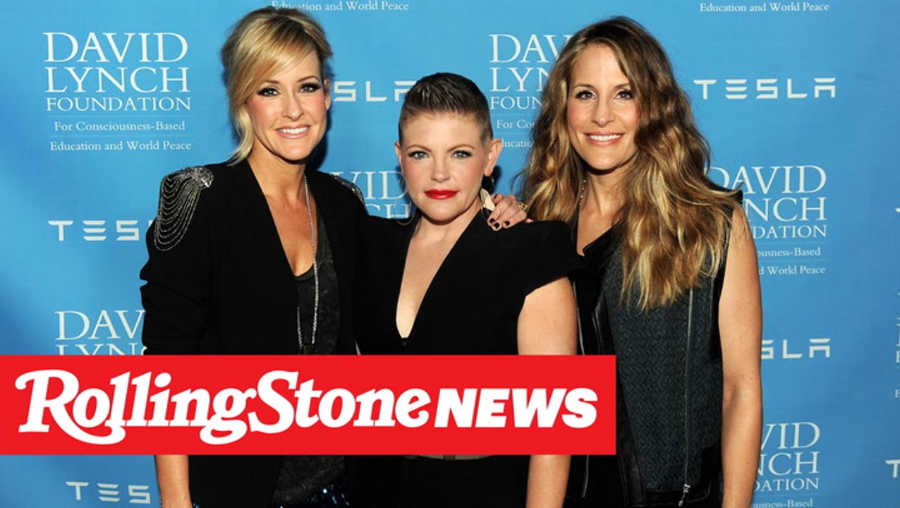 Dixie Chicks Change Name to ‘The Chicks,’ Drop Protest Song | RS News 6 ...
