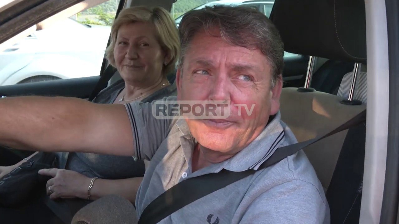 Report TV -Fluks automjetesh nga Kosova që hyjnë në Shqipëri! Në 2 orë ... Report TV -Fluks automjetesh nga Kosova që hyjnë në Shqipëri! Në 2 orë ...