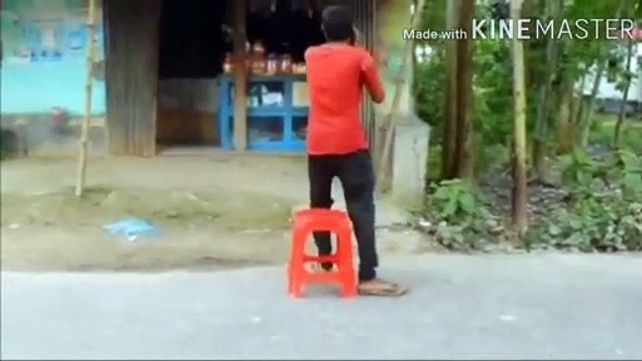 Sudden fall down - video Dailymotion